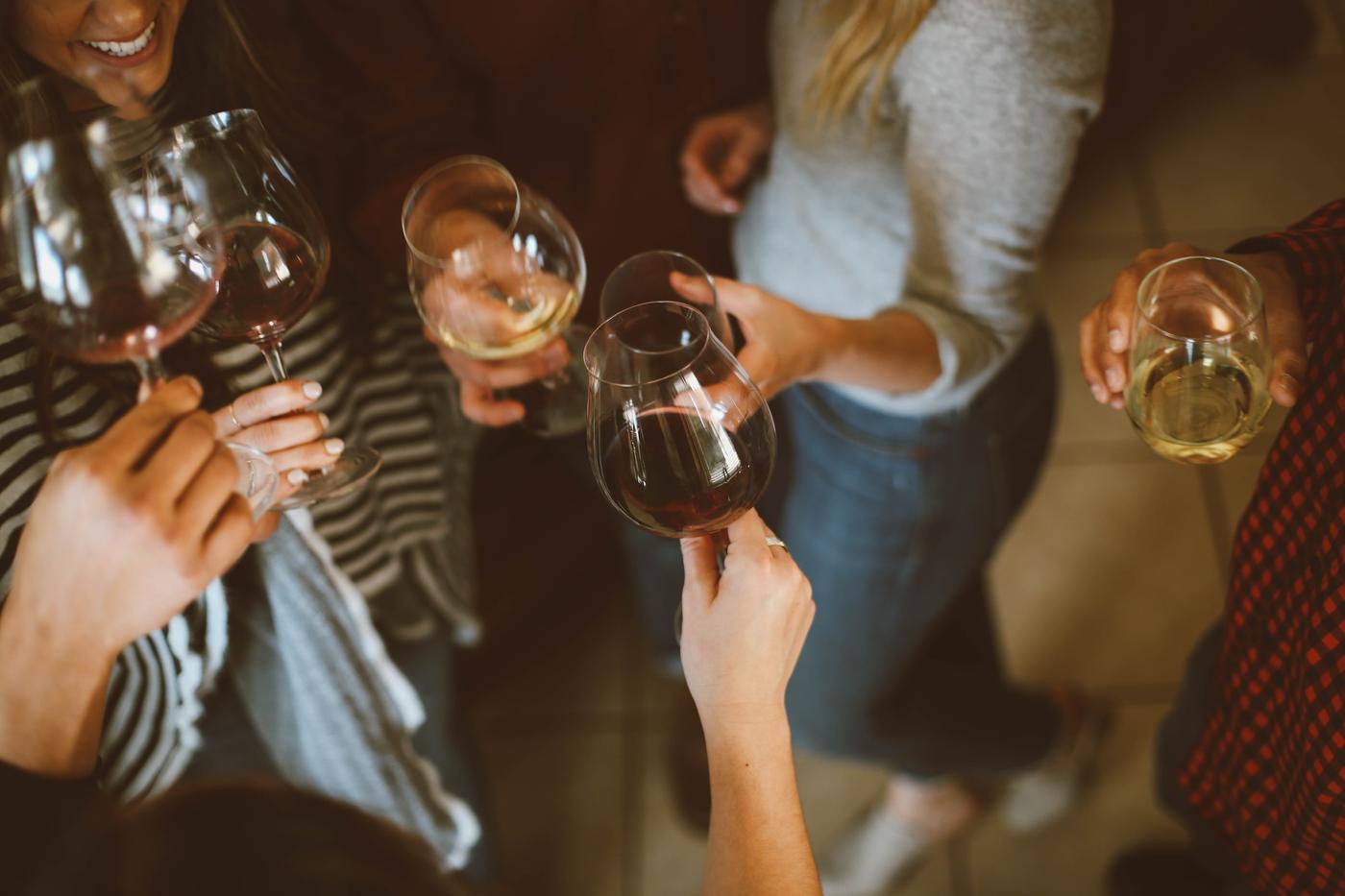 Can alcohol lead to B12 deficiency? Here's what you need to know ...